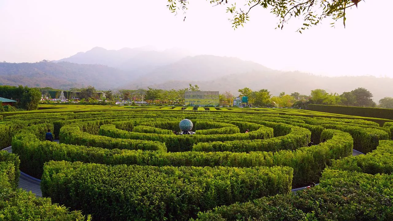 Nilkanth Dham, Poicha, Rajpipla