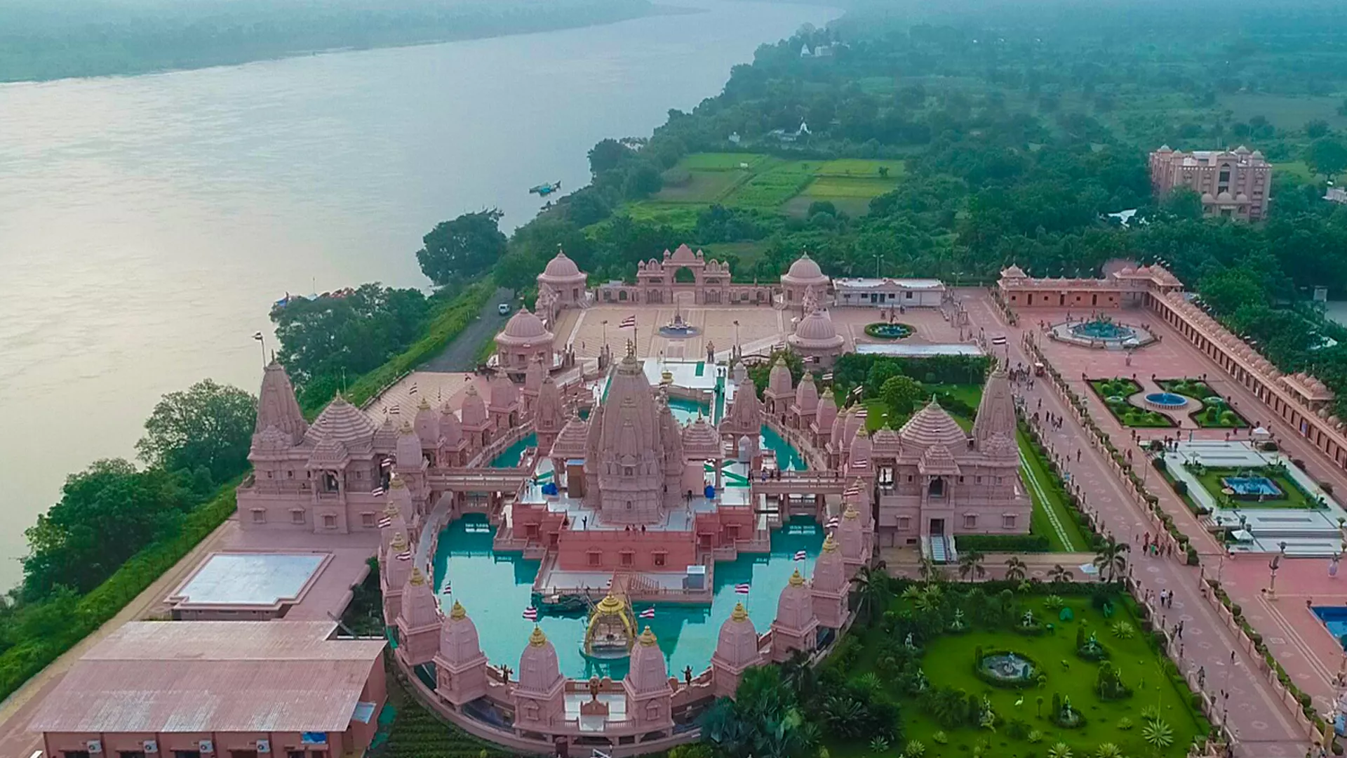 Nilkanth Dham, Poicha, Rajpipla